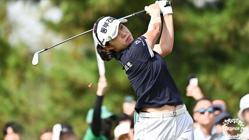 2021 KLPGA 투어 : KLPGA소식 : ‘가을 여왕’ 김수지, 단독 선두...타이틀방어 청신호 [KLPGA] : SBS Golf