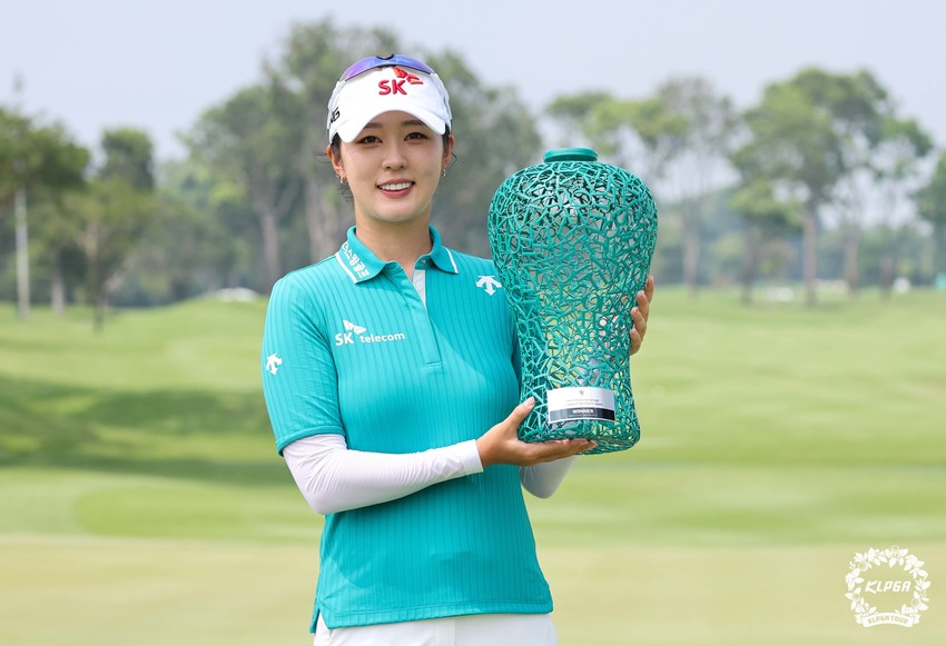 2021 KLPGA 투어 : KLPGA소식 : 김재희 KLPGA투어 생애 첫 우승, 위믹스 포인트 랭킹 1위로 시즌 시작 : SBS Golf