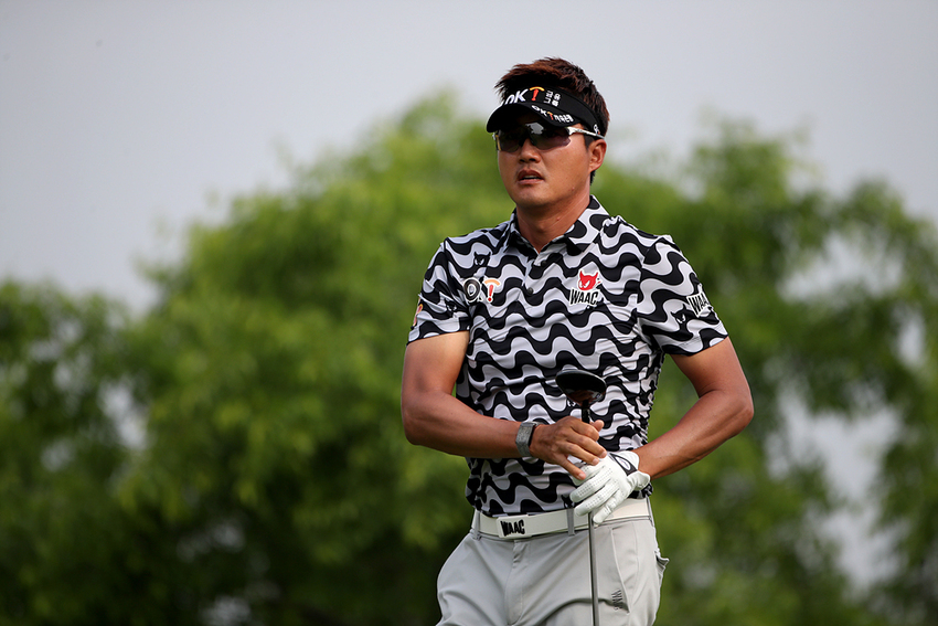 SBS Golf 뉴스 : KPGA : [KB금융 리브챔피언십] 2R. 단독 선두 이태희 인터뷰 “들쑥날쑥한 라운드였던 것 같다” [KPGA] : SBS Golf