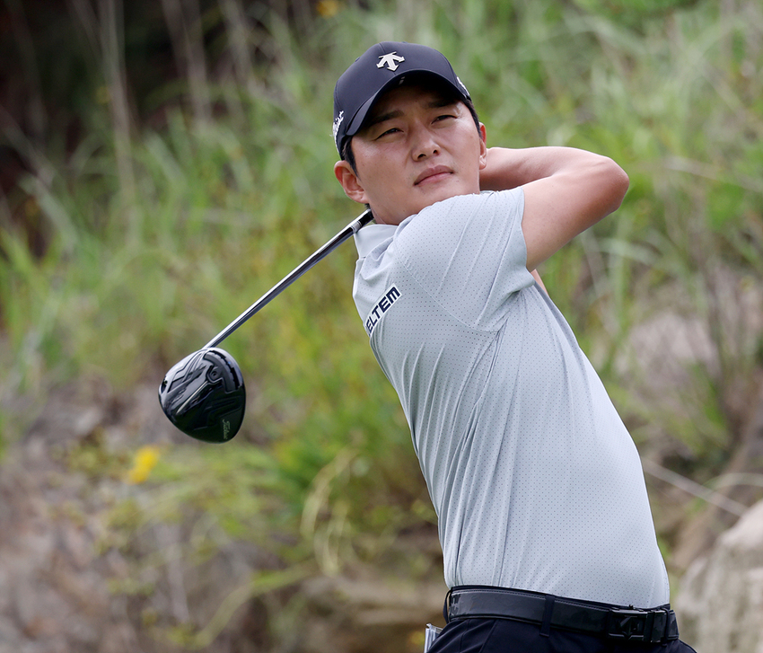 SBS Golf 뉴스 : 전체 뉴스 : 2025년 을사년 ‘푸른 뱀의 해’… KPGA 투어 뱀띠 선수는? : SBS Golf