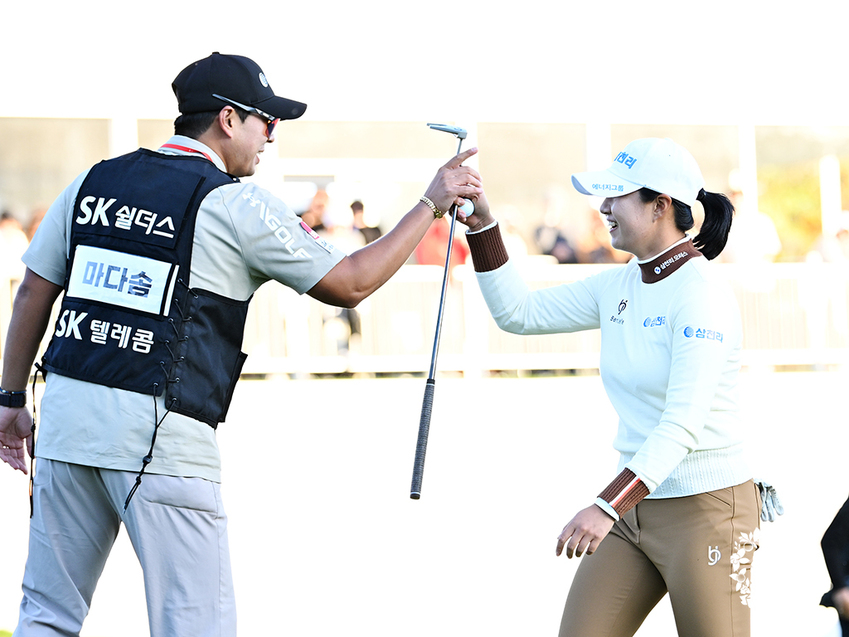 2021 KLPGA 투어 : KLPGA소식 : 2024시즌 최고의 샷, 상금순위 상위 10명의 선수가 직접 선정한 명장면 : SBS Golf