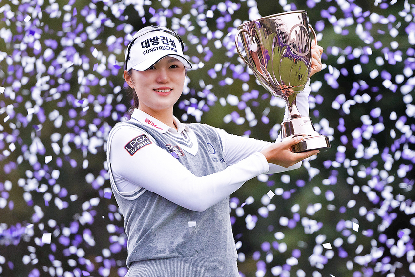 SBS Golf 뉴스 : KLPGA : 위믹스 챔피언십 2024 우승자 김민선7, KLPGA 정규투어 첫 우승 : SBS Golf