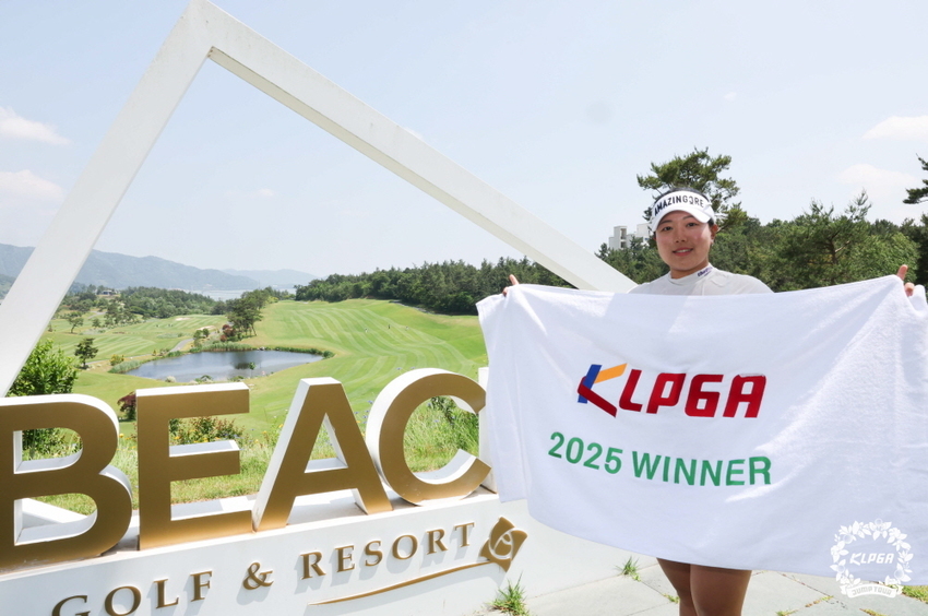 SBS Golf 뉴스 : 전체 뉴스 : [KLPGA 2025 다산베아채 골프앤리조트 점프투어 with SBS골프 7차전] 조하리, 점프투어 역대 최다타수차로 생애 첫 우승 ...